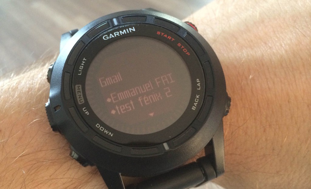 Recevoir ses mails en courant : c'est possible avec la Garmin Fénix 2